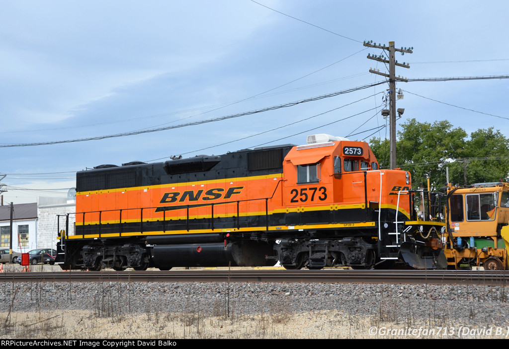 BNSF 2573